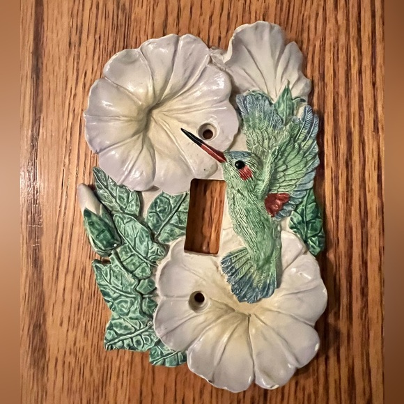 VickiLane | Other | Vickilane Vintage Hummingbird Light Switch Plate ...